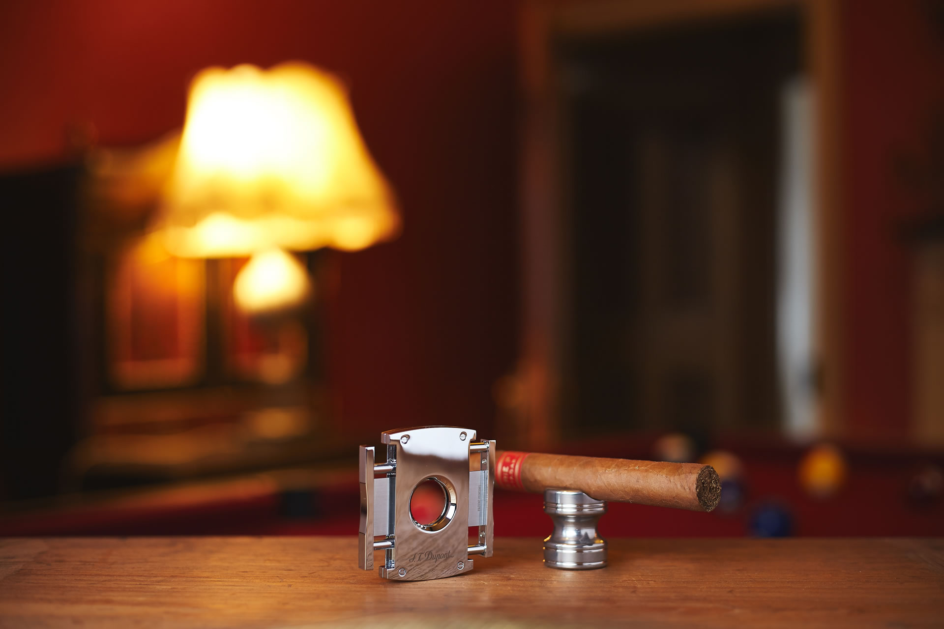 Repairing a Broken or Canoeing Cigar - Puro Prestige